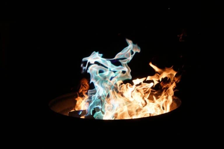 What Is The Hottest Color Of Fire? How Hot is Blue Flame?